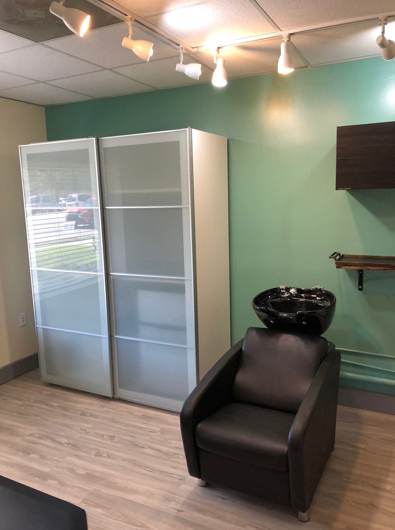 Studio Rentals – Azure Salon Studios